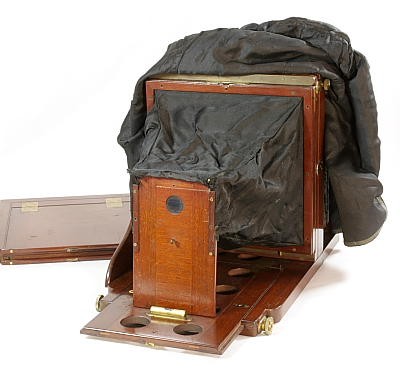Stanley Tailboard Camera 斯坦利尾板相机 – 毒镜头